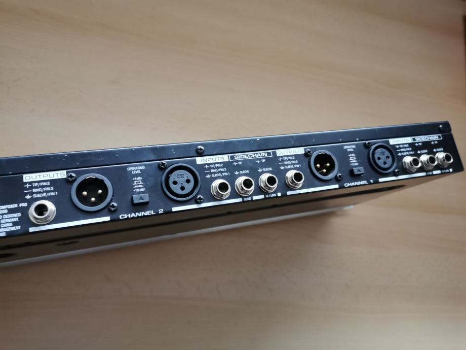 Behringer MDX 2200 Composer PRO