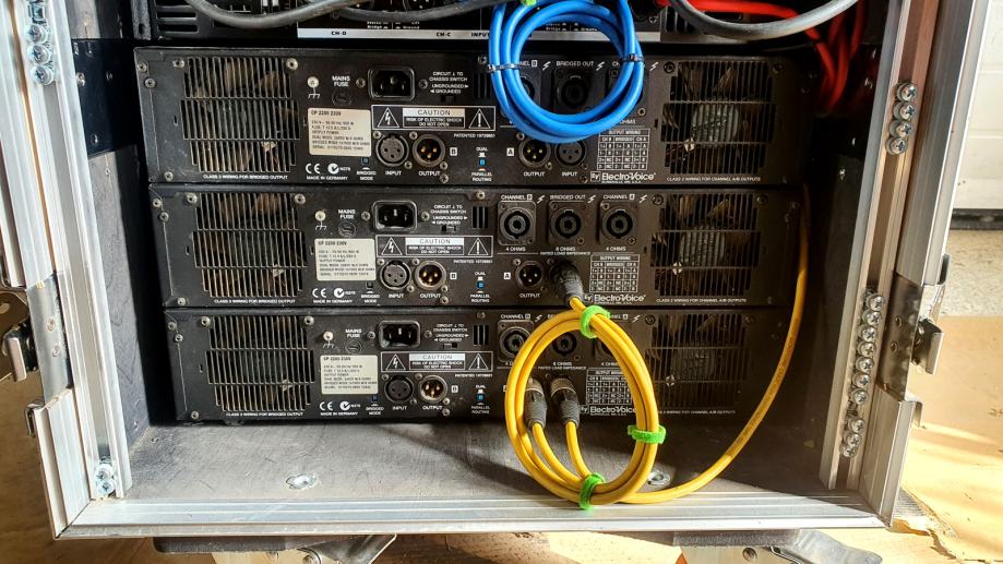 Electro Voice Ev CP2200 pojačalo