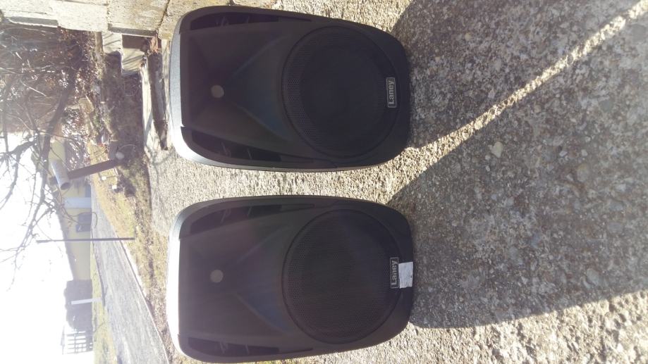 Prodajem mini razglas