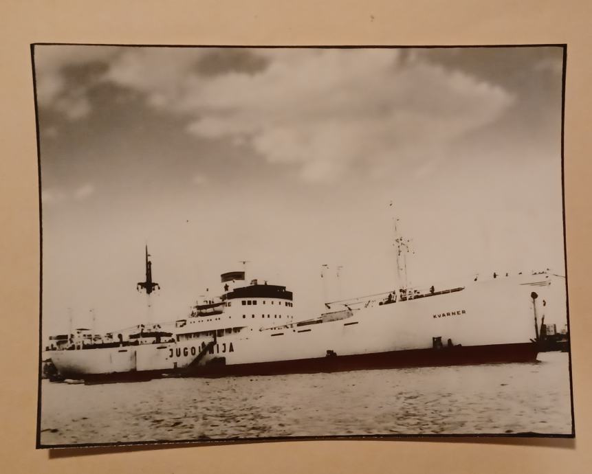 Brod KVARNER - stara slika broda