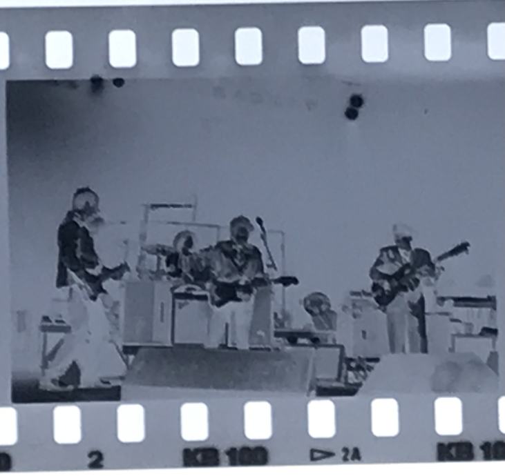 negativ s fotkama iz 1.reda s koncerta Bob Dylan - 7/1996. u Codroipo