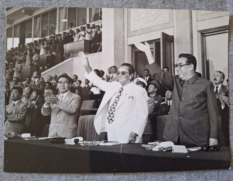 ORIGINALNA FOTOGRAFIJA TITO@ KIL IL SUNG-KOREJA, 1978. godina