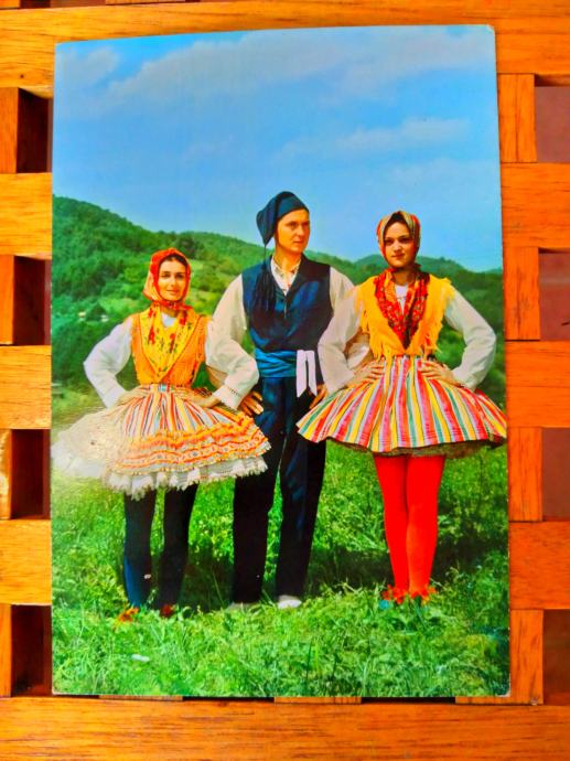 RAZGLEDNICA NARODNA NOŠNJA OTOKA SUSKA 70/80 FOLKLOR