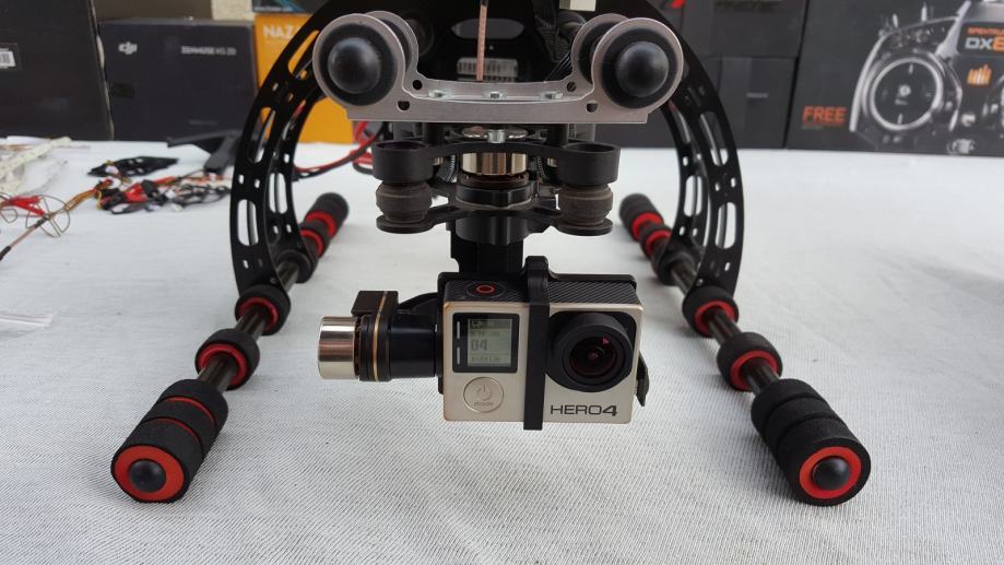 DJI F550 Hexacopter (dron) prilika