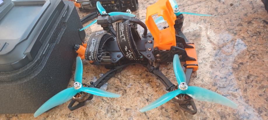 FPV dron Steele 5inch 6s Talystmachine 5inch 6s, Radiomaster tx16s