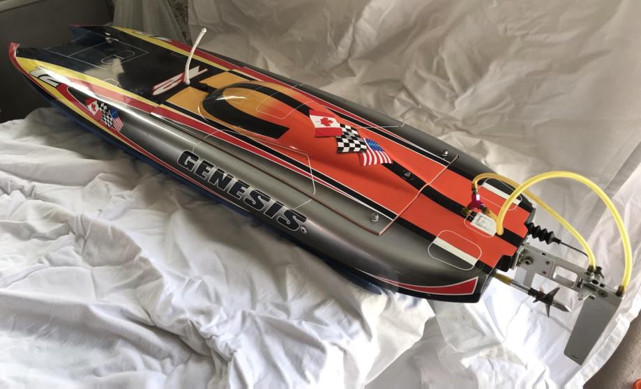GENESIS 1122 CATAMARAN RACING BOAT