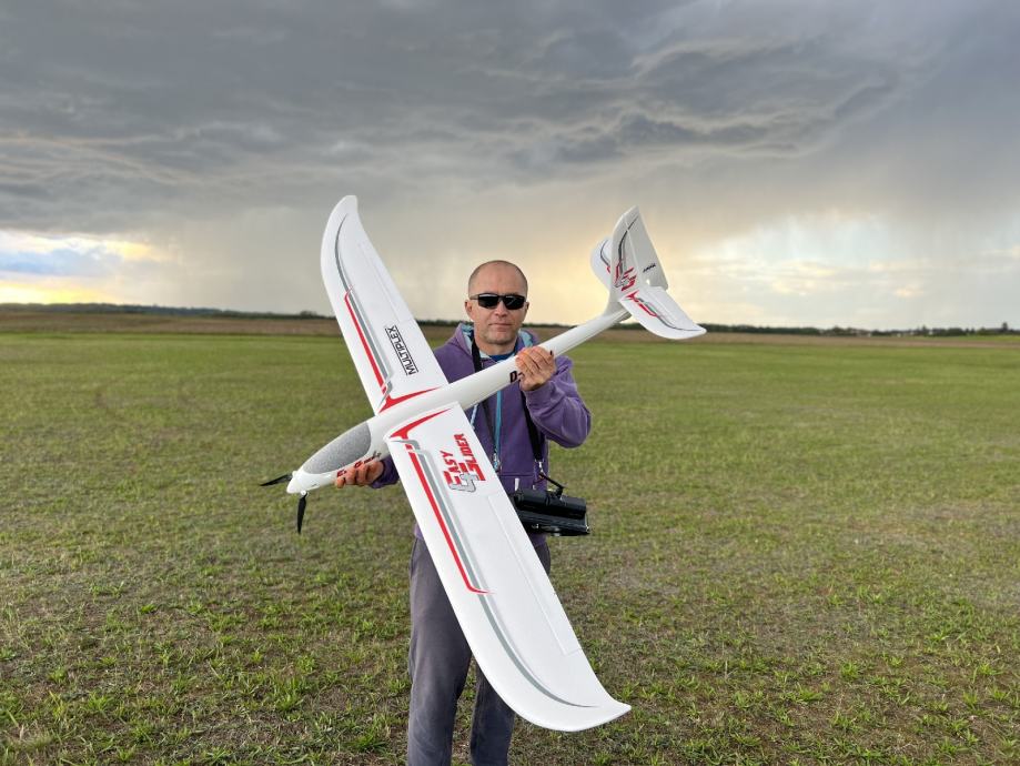 Multiplex Easy Glider 1800mm jedrilica