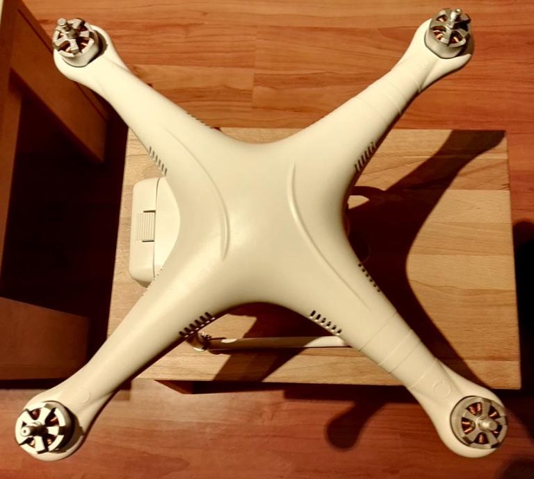 PHANTOM 2 + H3 3D + BATTERY HACK + BATERIJE + FPV OPREMA