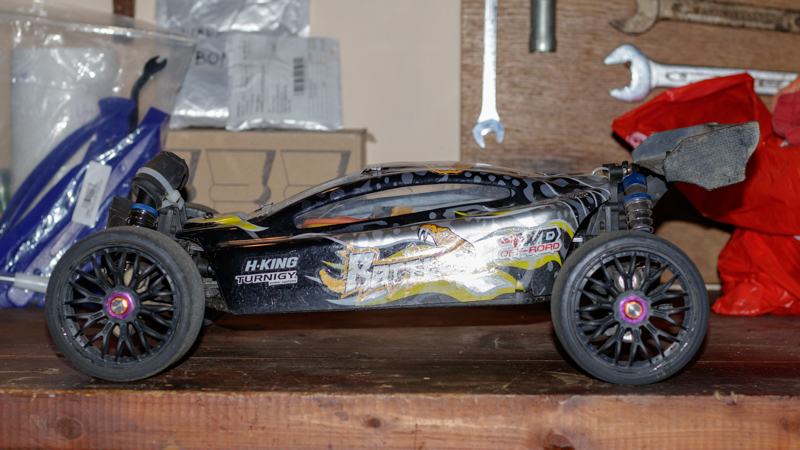 RC Auto HobbyKing Rattler 1:8 sa puno rezervnih djelova