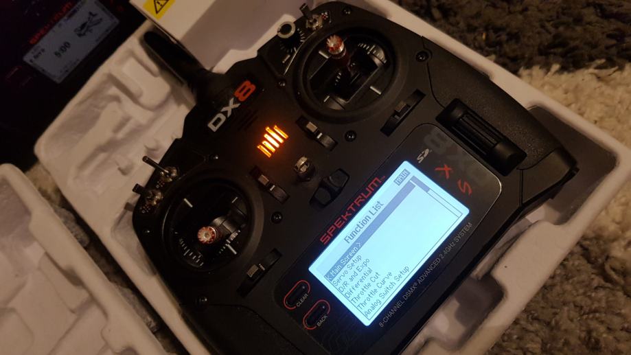 Spektrum DX8 Gen2 Transmitter Mode 2 DSMX stanica