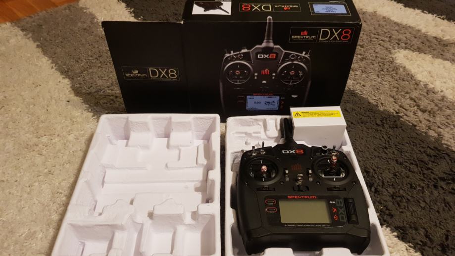 Spektrum DX8 Gen2 Transmitter Mode 2 DSMX stanica