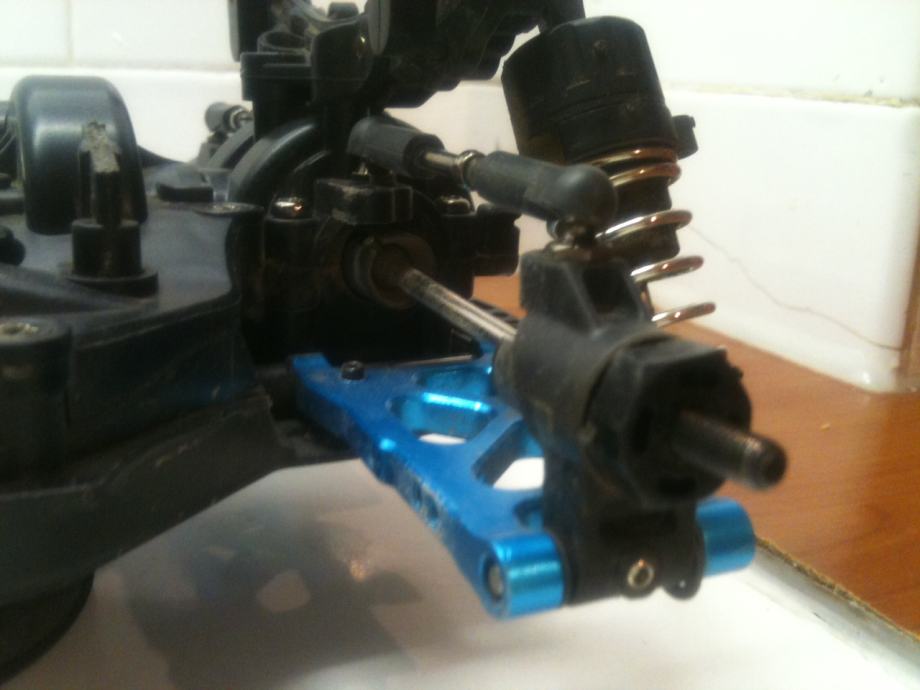 Tamiya TB03 1:10 RC auto Nissan GT-R