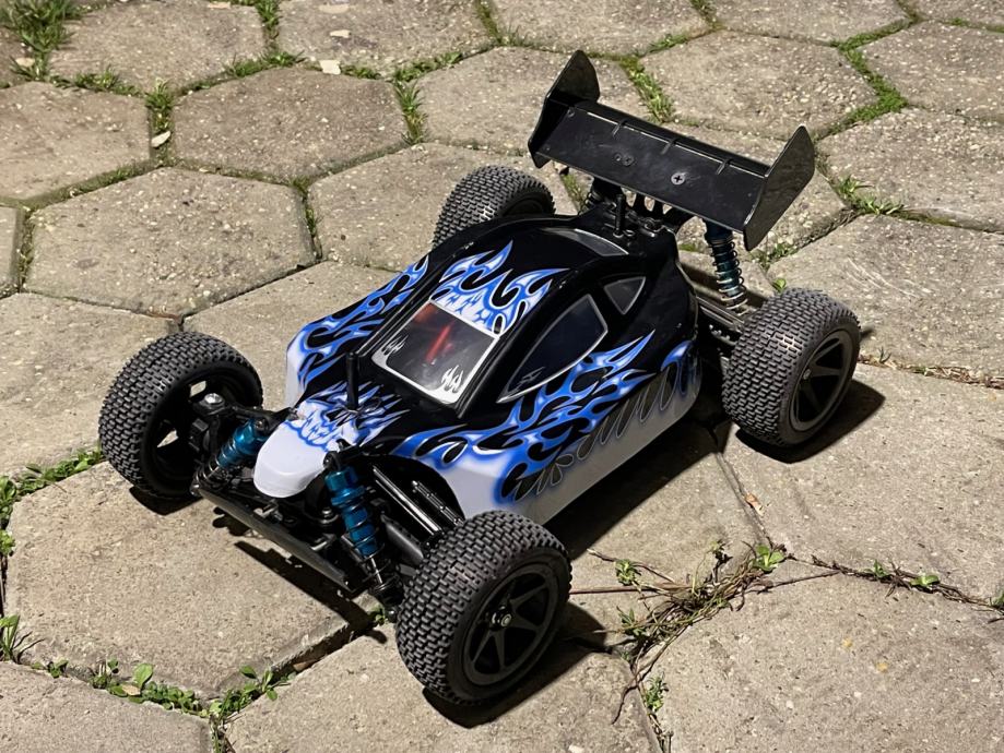 Tamiya TT02B 1:10 RC buggy NOVO