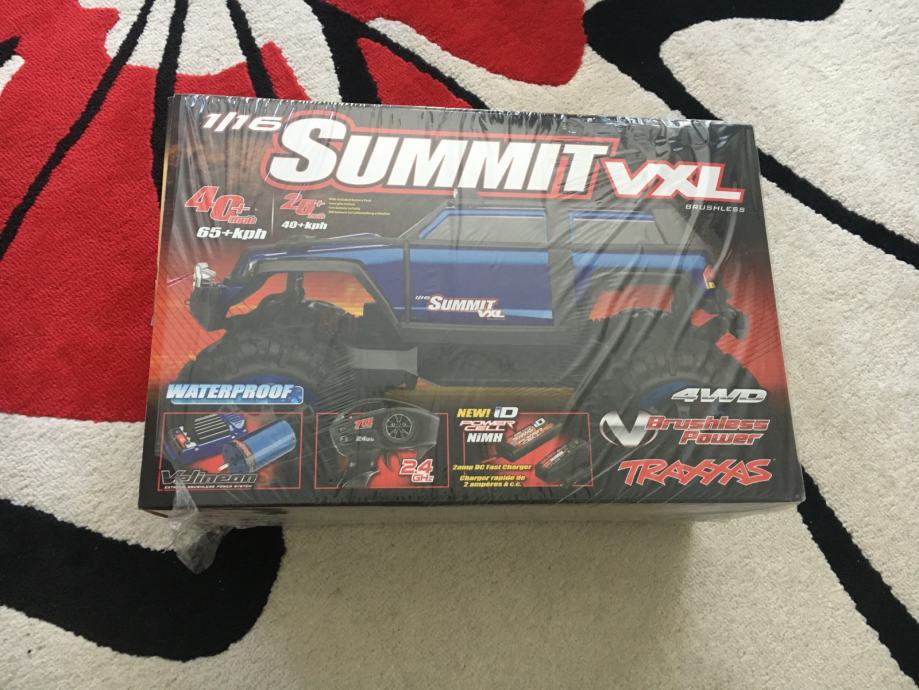 Traxxas summit vxl