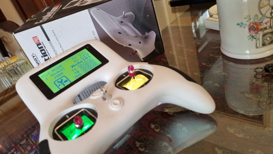 Turnigy evolution pro kontroler