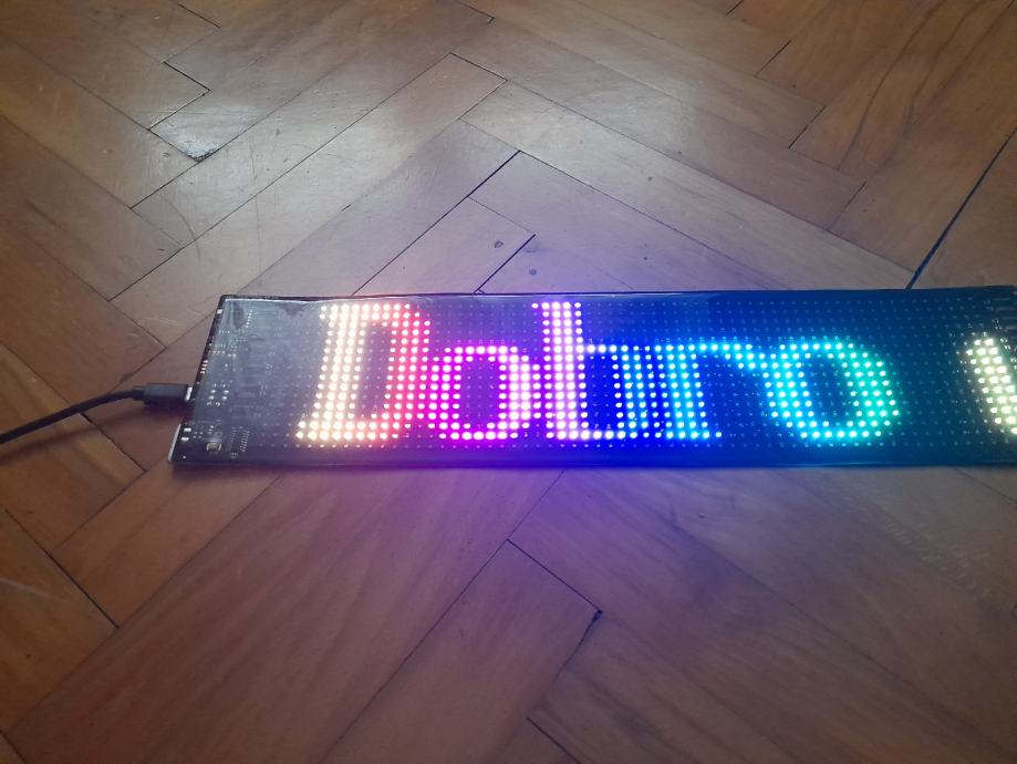 LED reklama display pano