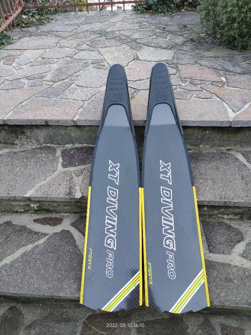 Karbonske peraje XT Diving PRO + šlapa Pathos Fireblade 42-44