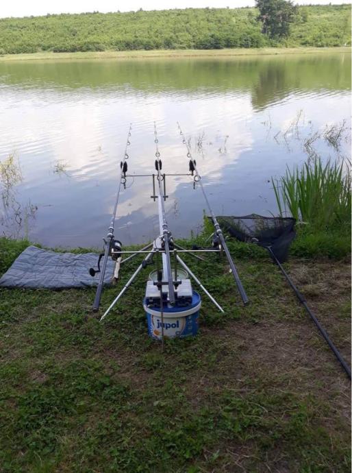 Quantum carp system rod pod