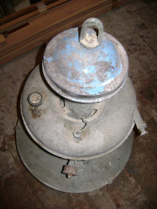 ANTIKNI STARI RIBARSKI FERAL PETROMAX PETROLEJ fenjer LAMPION mesing
