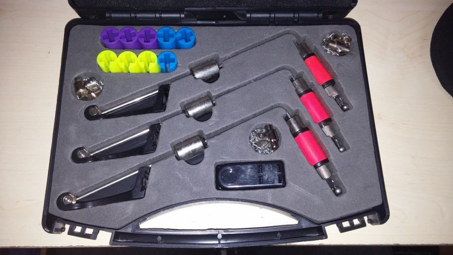 Set hangeri + swingeri za ribolov