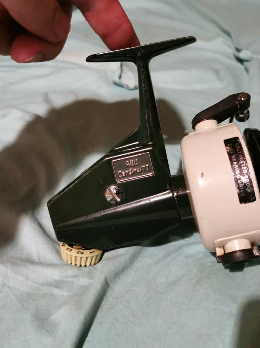 Ribicka rola Abu Cardinal 77