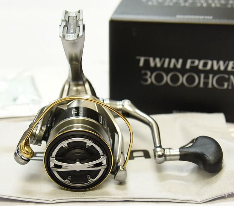 SHIMANO 2015 TWIN POWER 3000 HGM
