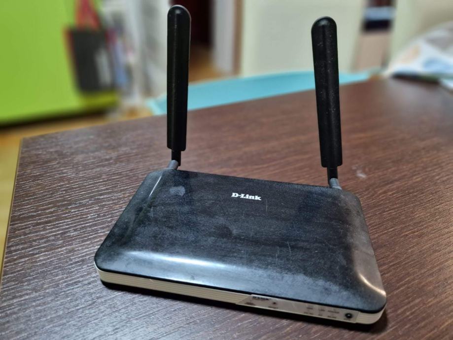 4G LTE Router D-LINK DWR-921