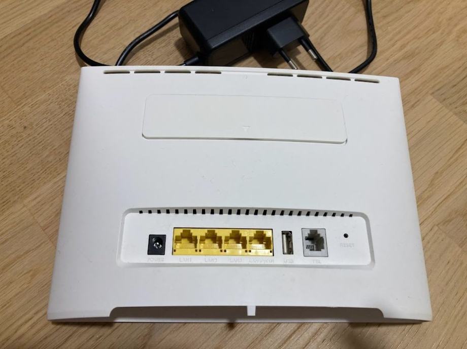 4G modem/router Huawei B525
