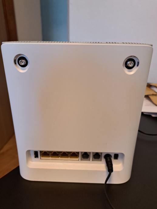 4G router modem ZTE MF286R, sve mreze