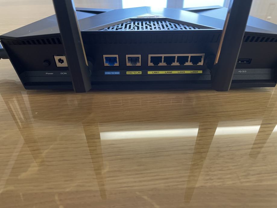 ASUS Router AX88U Pro, 2.5G WAN i LAN port