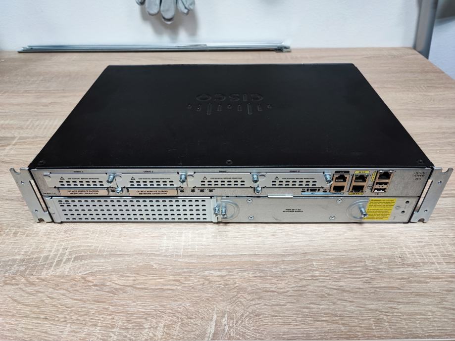 Cisco 2900 Series, 2911 Integrated Router 2U