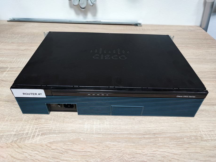 Cisco 2900 Series, 2911 Integrated Router 2U