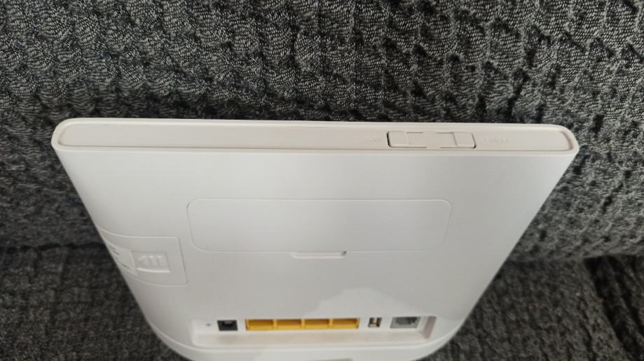 Huawei pokućni modem A1 Vip Tomato