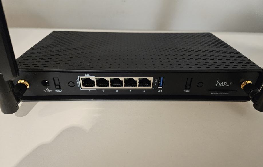 Mikrotik Hap Ax3 Access Point C53uig 5hpaxd2hpaxd Jm Još Godinu Dana