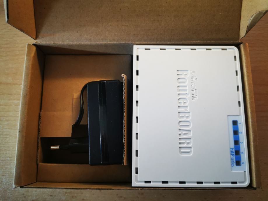 MikroTik RouterBOARD RB952Ui-5ac2nD hAP ac Lite