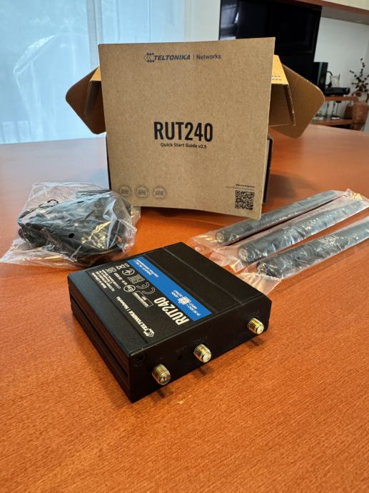 Teltonika RUT240 router 4G
