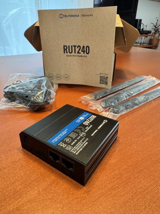 Teltonika RUT240 router 4G