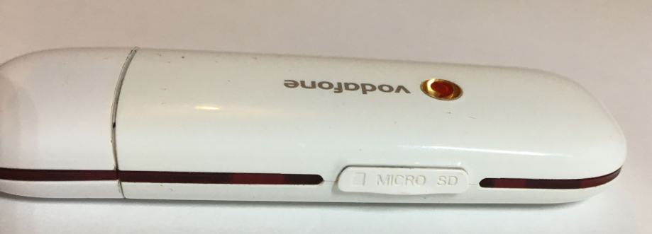 VIP A1 mobilni internet USB stick modem Huawei K3520