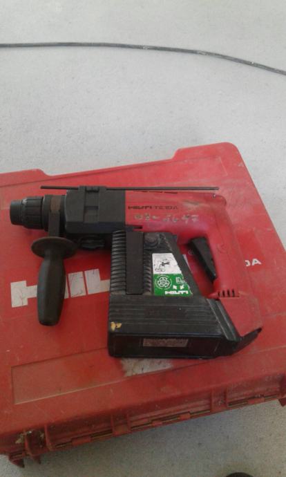 Hilti aku udarna busilica