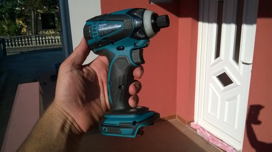 Makita DTD146 aku LXT 18V vrhunska bit srauberica odvijac 160Nm udarna