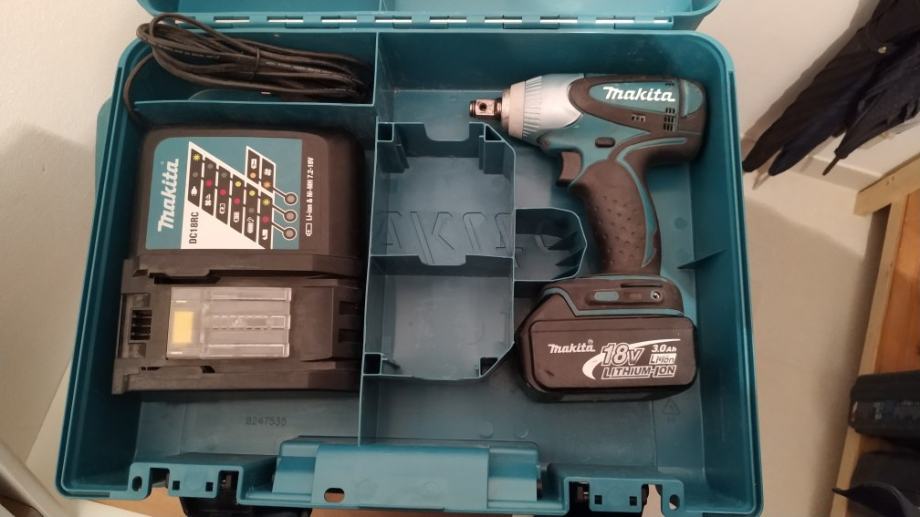 Makita BTW251 aku udarni odvijač