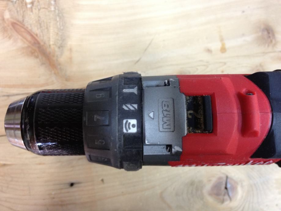 Milwaukee aku bušilica M18 ONEDD