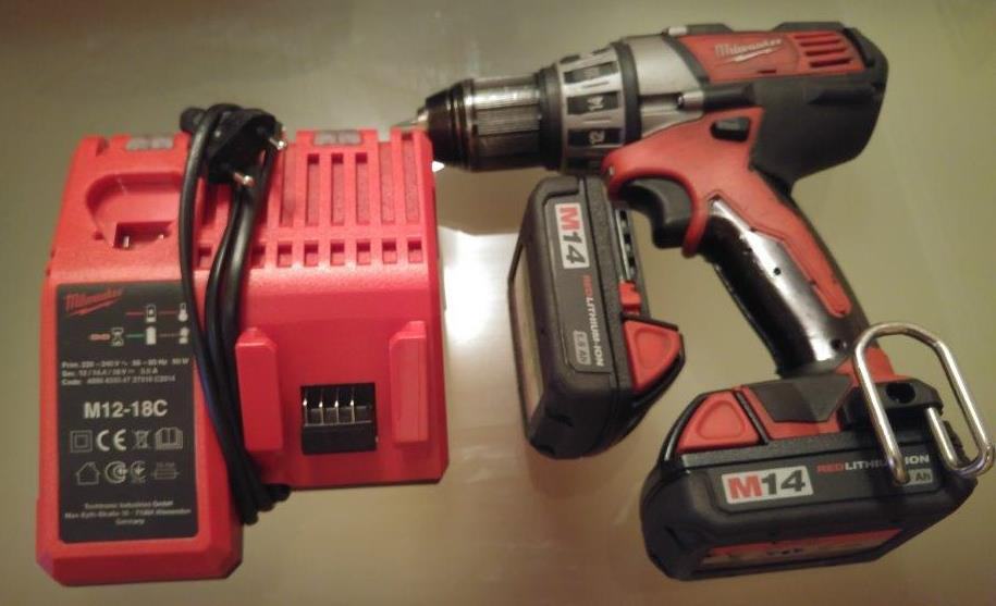 Milwaukee M14 model C14 DD aku bušilica