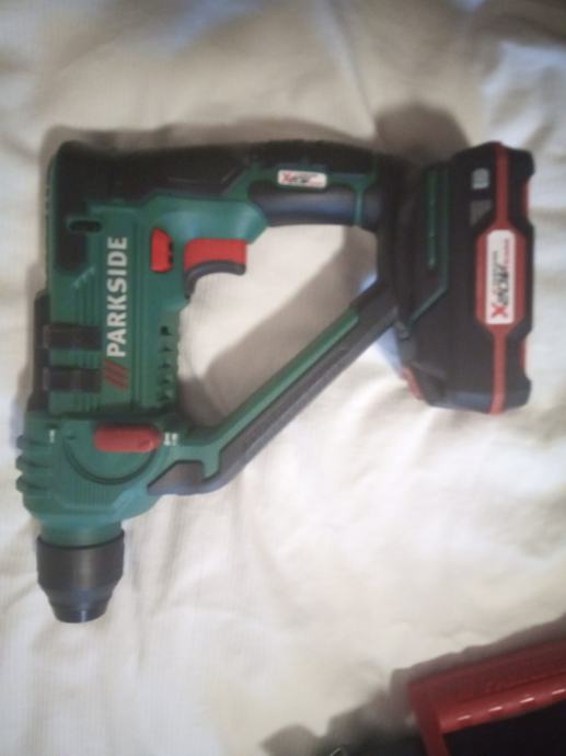 Parkside aku udarna bušilica 20v