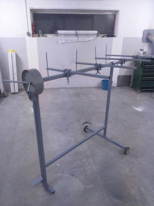 Stalak za lakiranje auto djelova