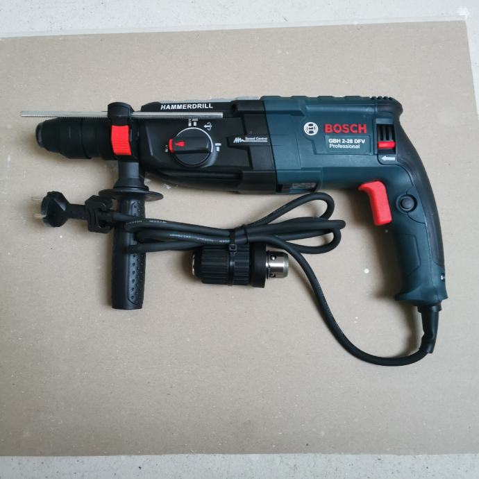 Bosch udarna bušilica