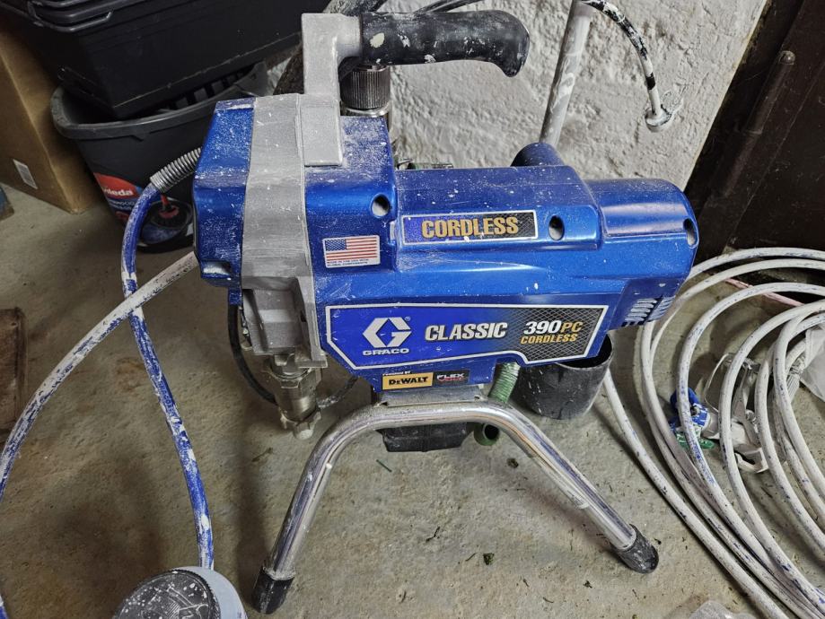 Graco 390 stroj za bojanje