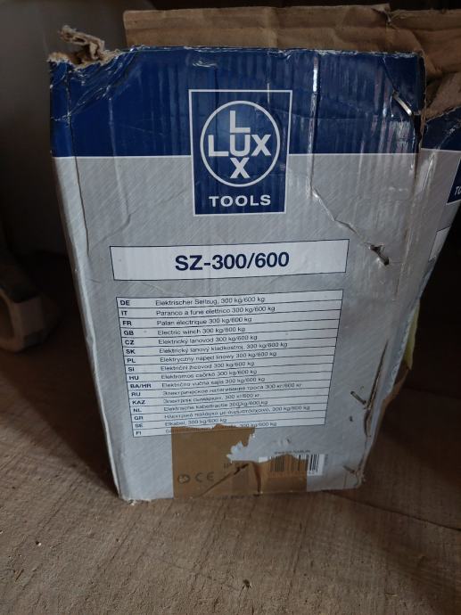 GRAĐEVINSKA DIZALICA LUX 300/600 kg