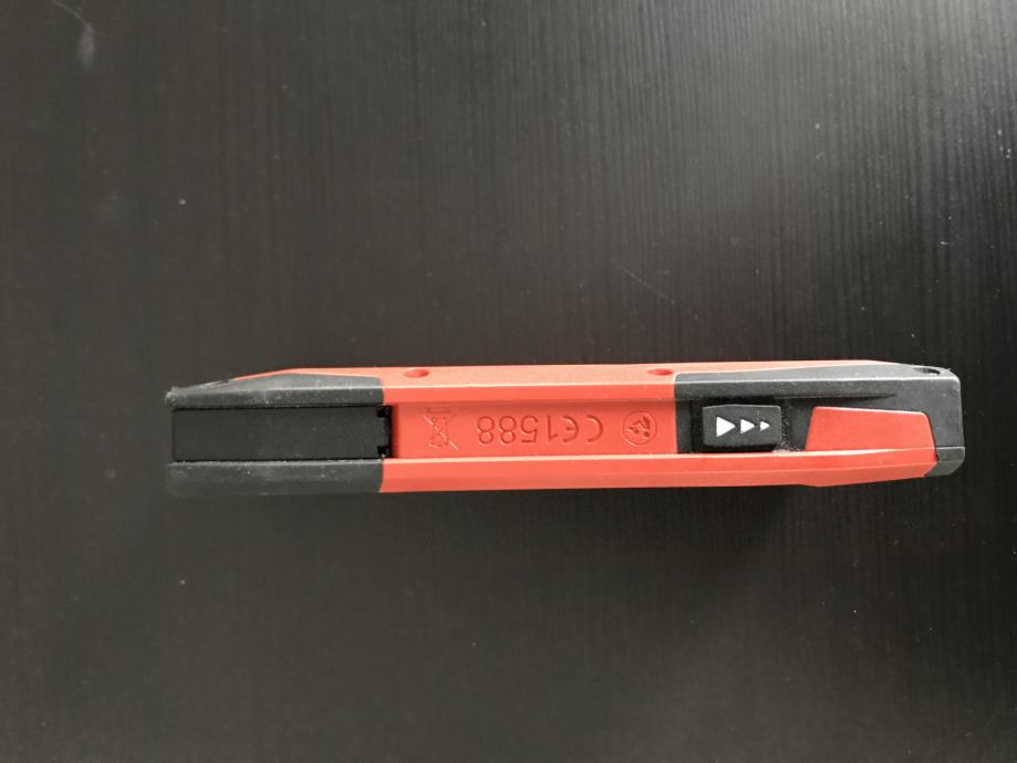 Hilti PD-C laser nisprava s raznim funkcijama,kamerom i touch screenom