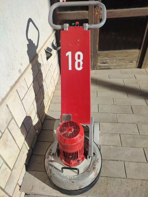 Scanmaskin 18 brusilni stroj